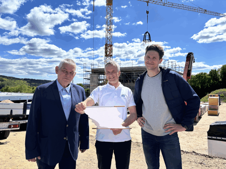 Clen Solar feiert Richtfest - Clen Solar